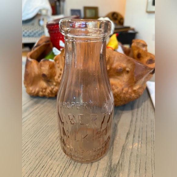 Liberty Milk Co | Other | Liberty Milk Co Vintage Buffalo Ny Pint Pink ...